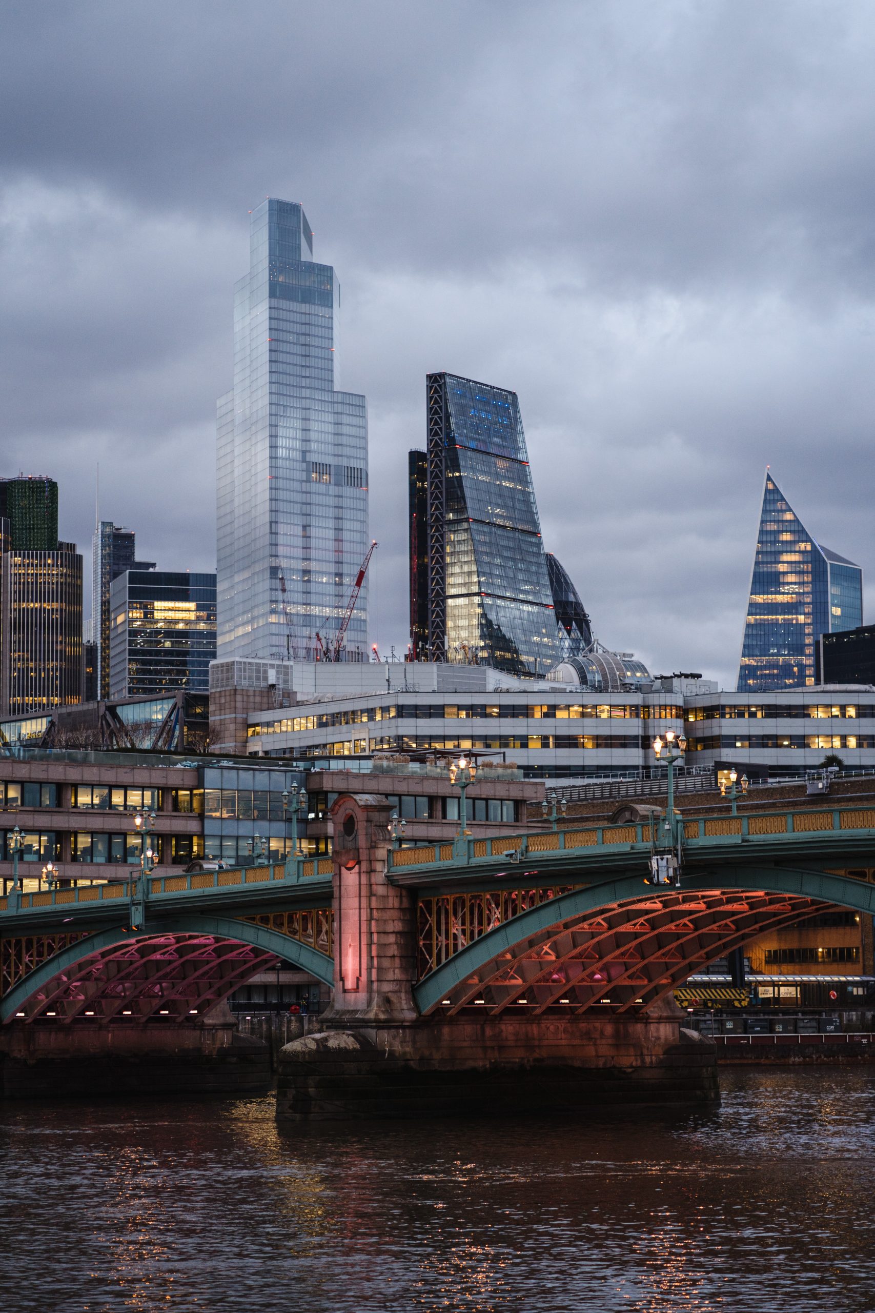 2023 Travel Trends: Spotlight on London — COVERED Official